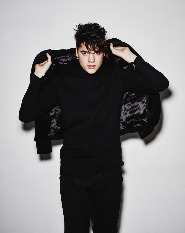 Om Victor Thell - musik, video, bilder mm | Melodifestivalen